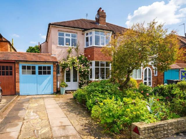 3 bedroom semi detached house for sale