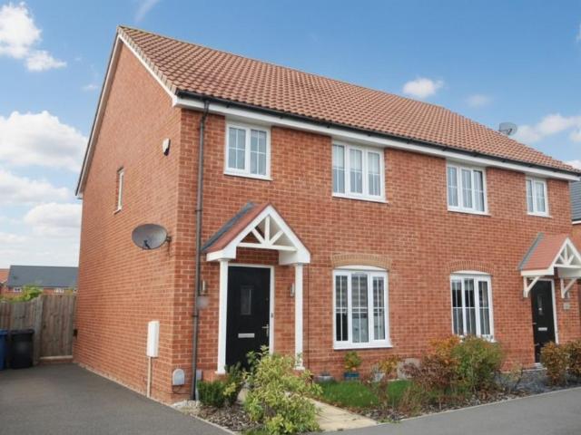 3 bedroom semi detached house for sale