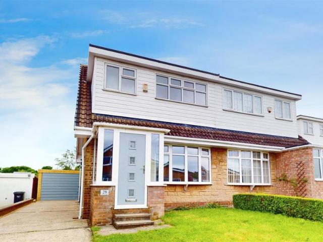 3 bedroom semi detached house for sale