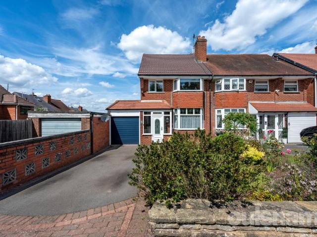 3 bedroom semi detached house for sale