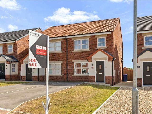 3 bedroom semi detached house for sale