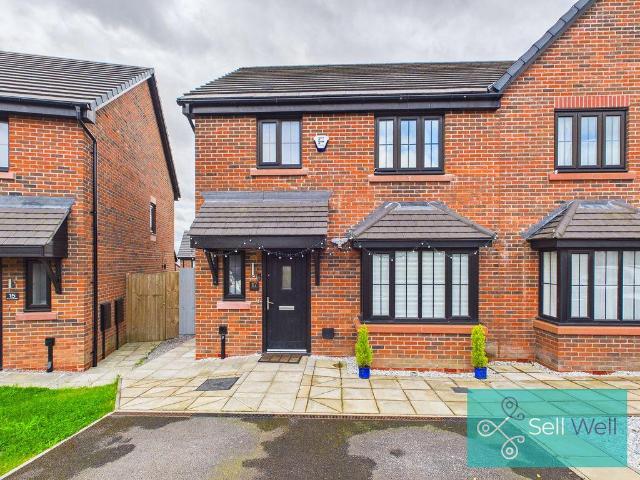 3 bedroom semi detached house for sale