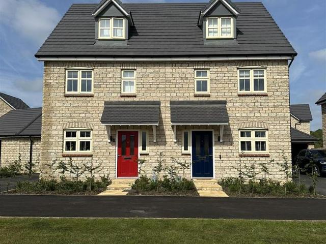 3 bedroom semi detached house for sale