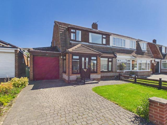 3 bedroom semi detached house for sale