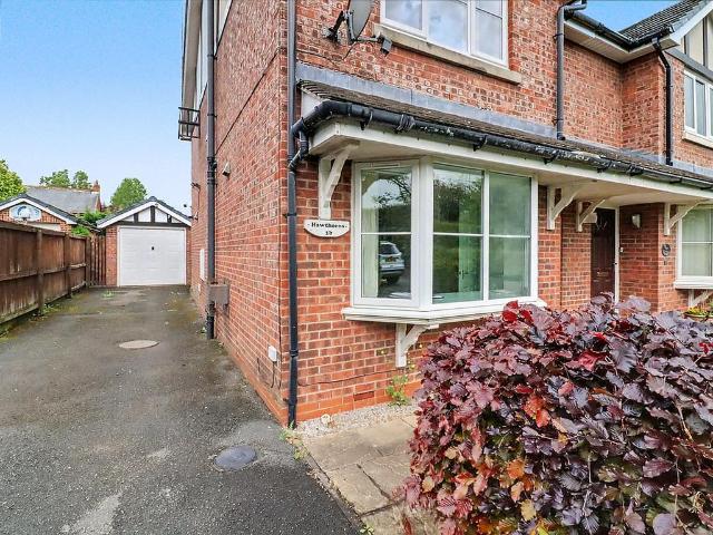 3 bedroom semi detached house for sale