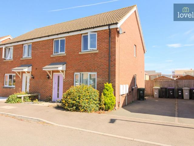 3 bedroom semi detached house for sale