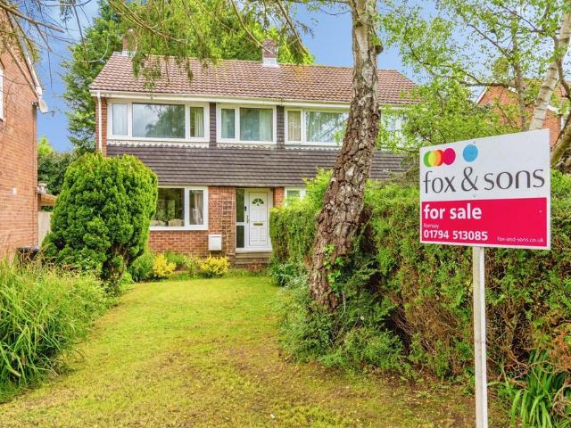3 bedroom semi detached house for sale