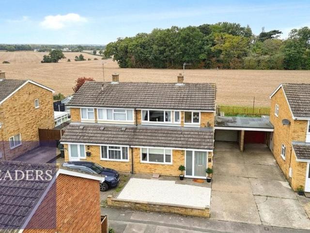 3 bedroom semi detached house for sale