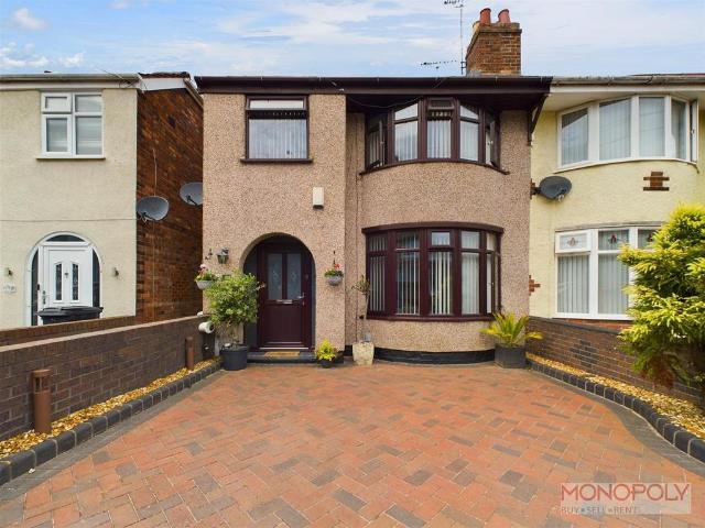 3 bedroom semi detached house for sale
