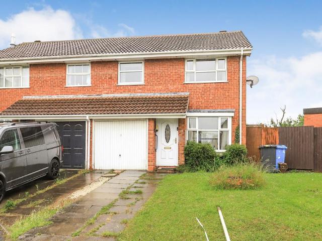 3 bedroom semi detached house for sale