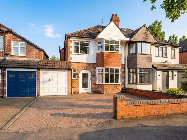 3 bedroom semi detached house for sale