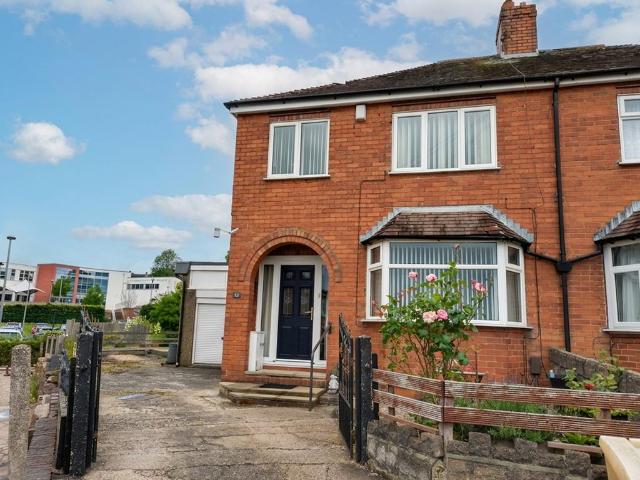 3 bedroom semi detached house for sale