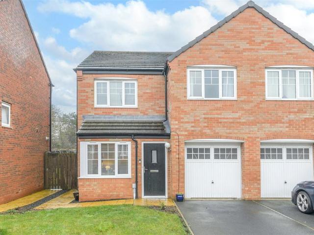 3 bedroom semi detached house for sale