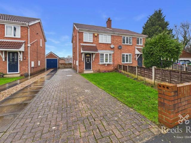 3 bedroom semi detached house for sale