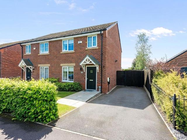 3 bedroom semi detached house for sale
