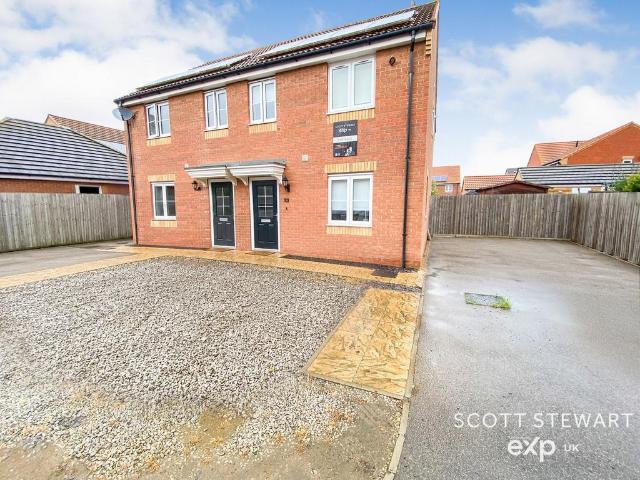 3 bedroom semi detached house for sale