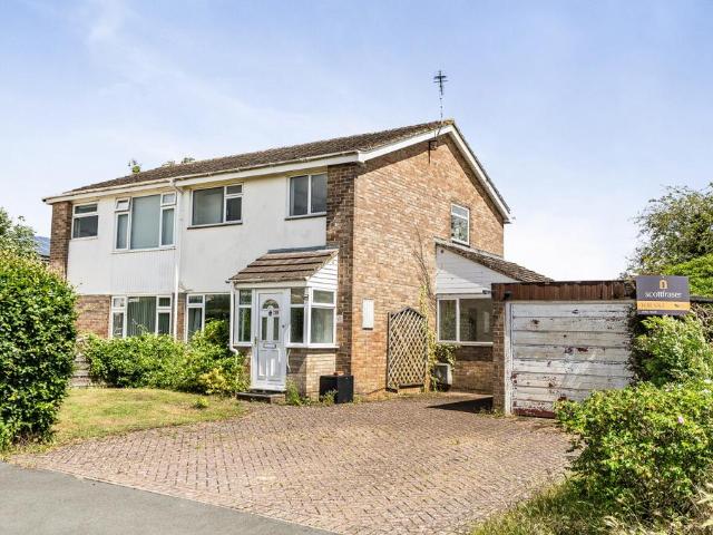3 bedroom semi detached house for sale