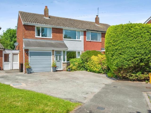 3 bedroom semi detached house for sale