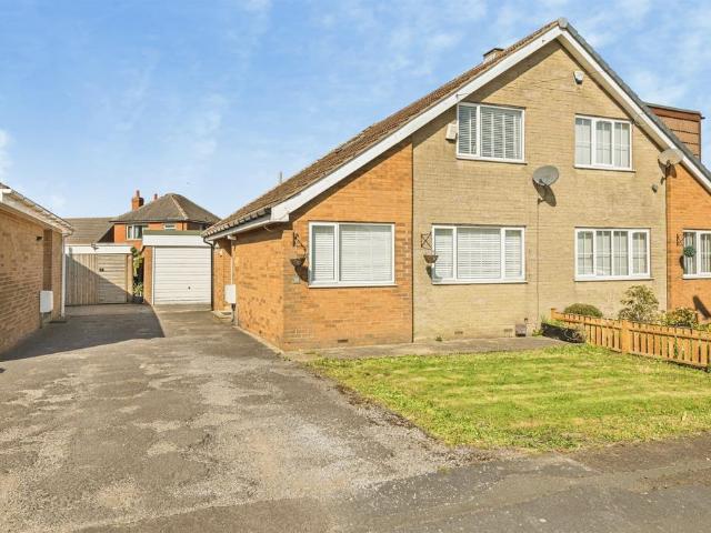 2 bedroom semi detached house for sale