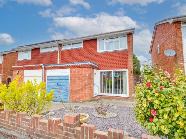 3 bedroom semi detached house for sale