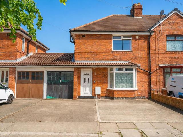 3 bedroom semi detached house for sale
