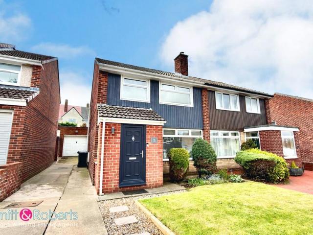 3 bedroom semi detached house for sale