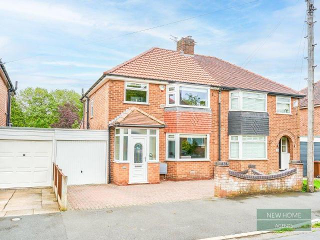 3 bedroom semi detached house for sale