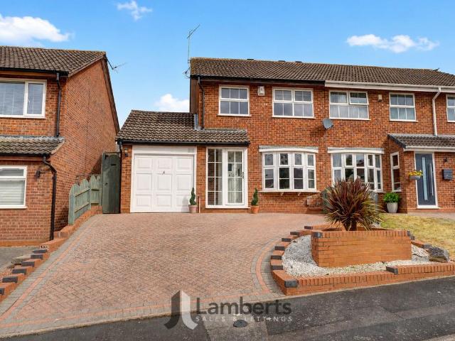3 bedroom semi detached house for sale