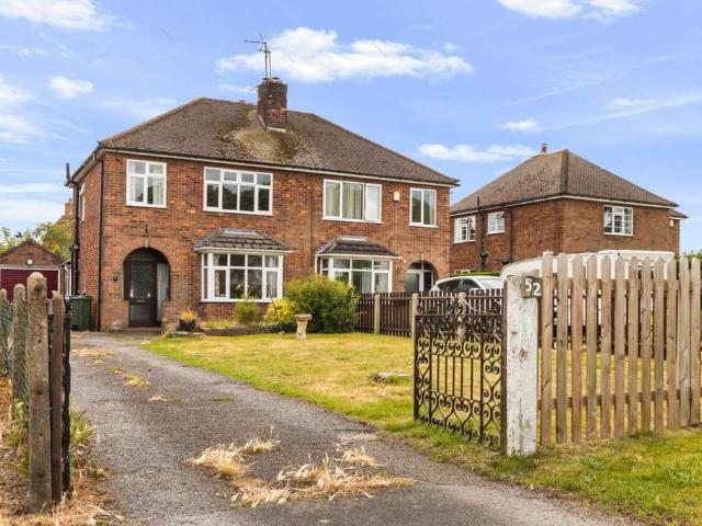 3 bedroom semi detached house for sale