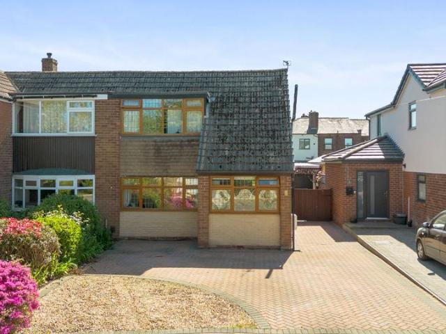 3 bedroom semi detached house for sale