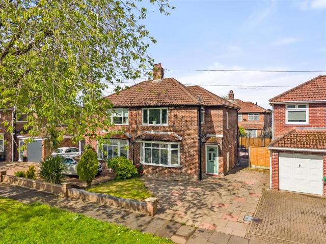 3 bedroom semi detached house for sale