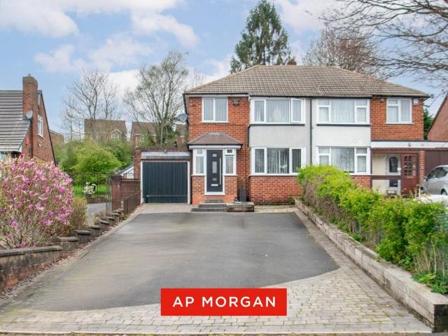 3 bedroom semi detached house for sale