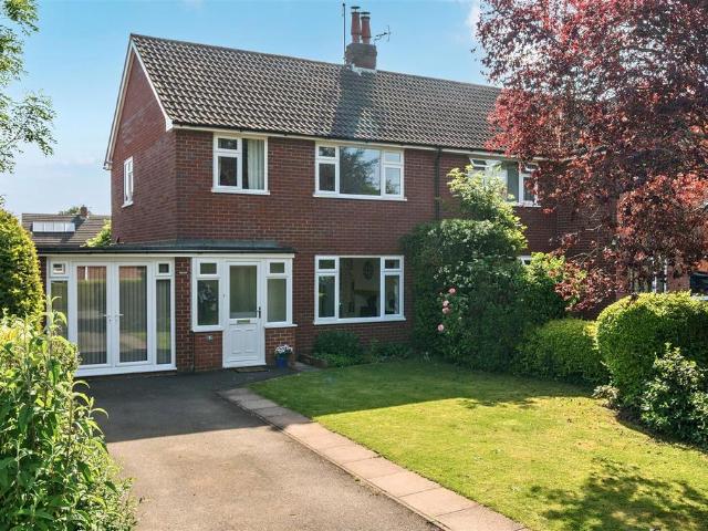 3 bedroom semi detached house for sale