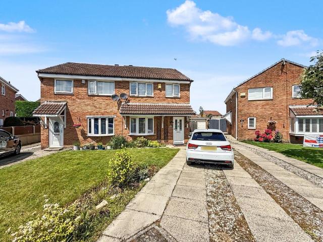 3 bedroom semi detached house for sale
