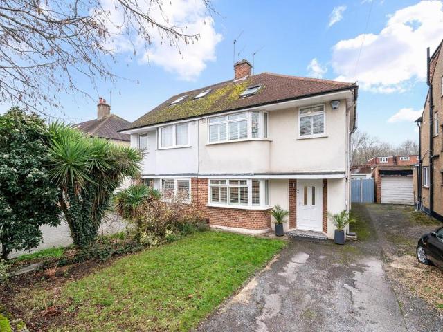 3 bedroom semi detached house for sale