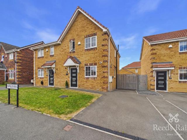 3 bedroom semi detached house for sale