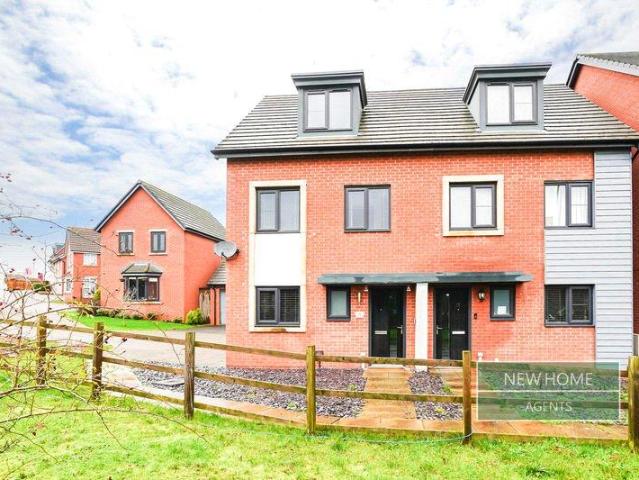 3 bedroom semi detached house for sale