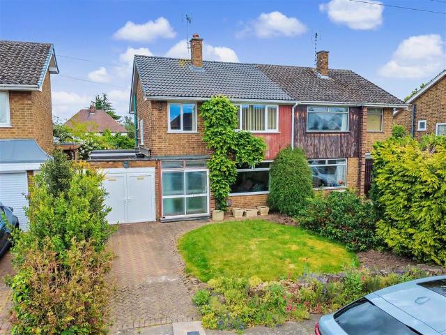 3 bedroom semi detached house for sale