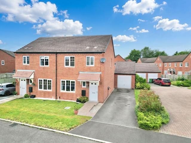 3 bedroom semi detached house for sale