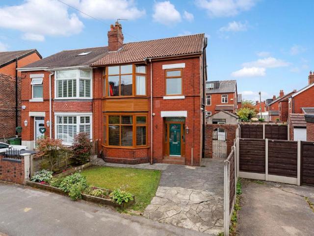3 bedroom semi detached house for sale