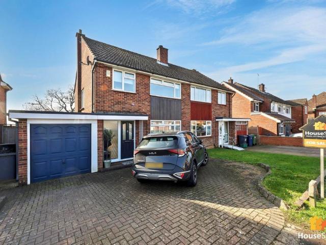 3 bedroom semi detached house for sale
