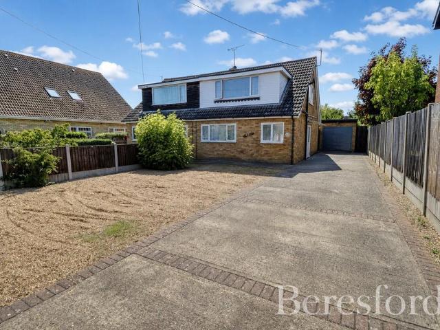 3 bedroom semi detached house for sale