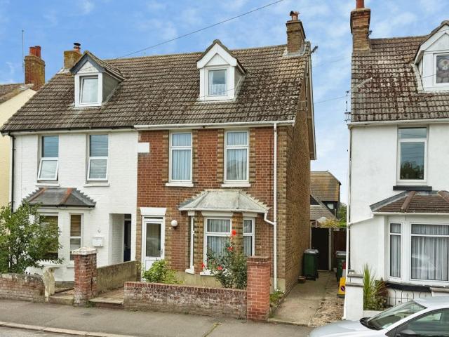 3 bedroom semi detached house for sale