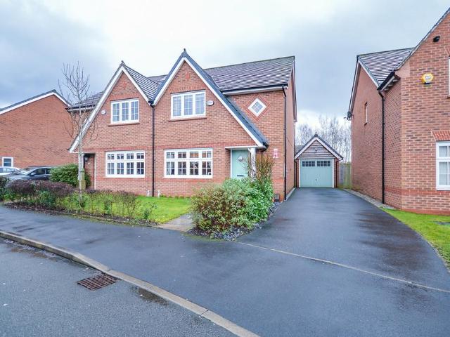 3 bedroom semi detached house for sale