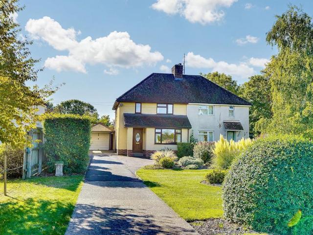 3 bedroom semi detached house for sale