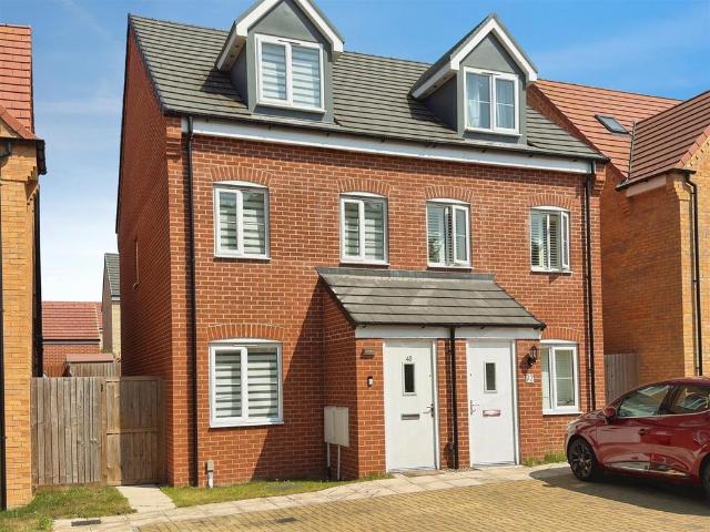 3 bedroom semi detached house for sale