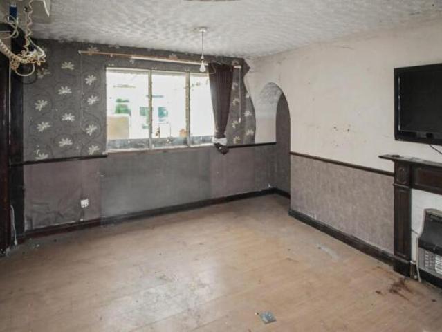 3 bedroom semi detached house for sale in 5 Linden Avenue, Bradford, West Yorkshire, BD3 7AL, BD3