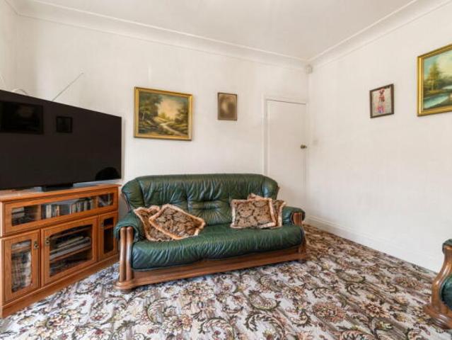 3 bedroom semi detached house for sale in 252 Quarmby Road, Huddersfield HD3