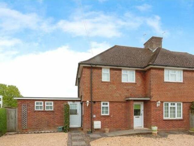 3 Bedroom Semi detached House For Sale In Tadley, Hampshire