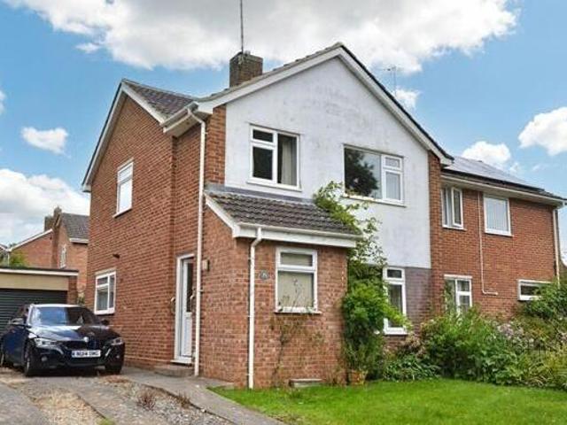 3 Bedroom Semi detached House For Sale In Taunton